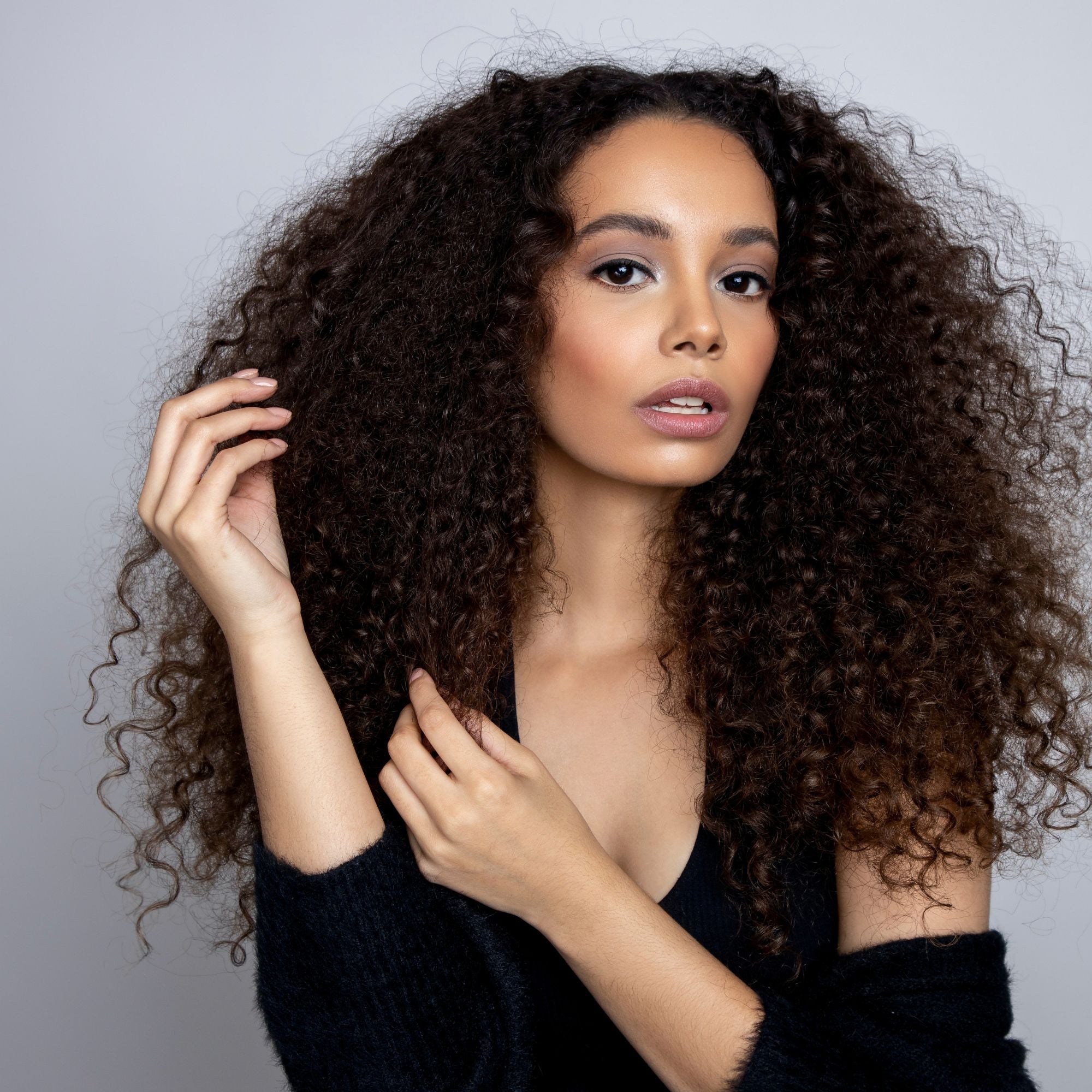 UITGEZAKTE KRULLEN | 6 TIPS VOOR LANGDURIGE KRULLEN – CG Curls